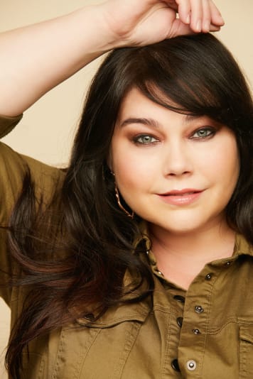 Curve | Women | Select Model Chicago | Select Model Management