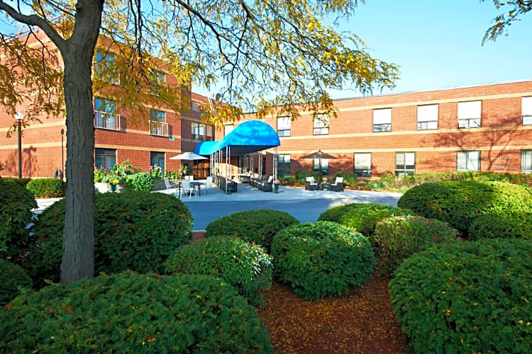 Trillium Court Revera | Assisted Living