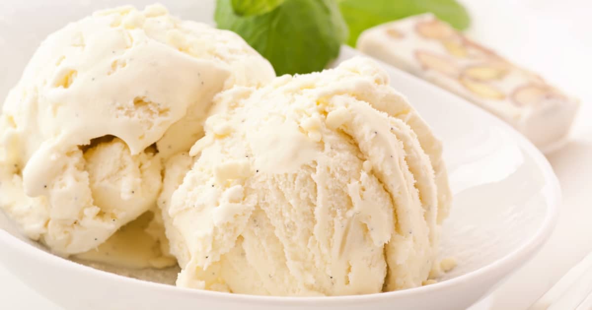 Recette de crème glacée à la vanille classique | Zeste