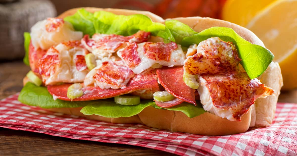 Recette de guédille de homard à l’avocat | Zeste