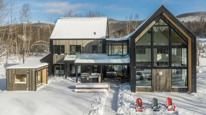 10 grands chalets pour 20 personnes à louer en nature au Québec | Espaces