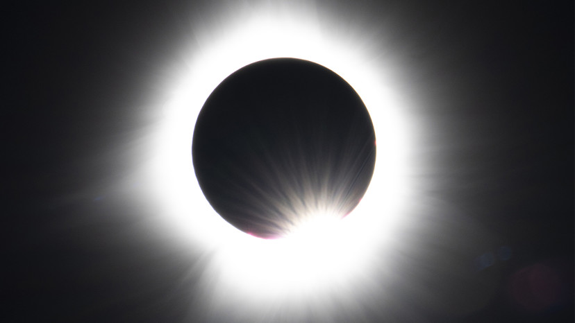 Tout savoir sur l'éclipse solaire de cette fin de semaine au Québec ...