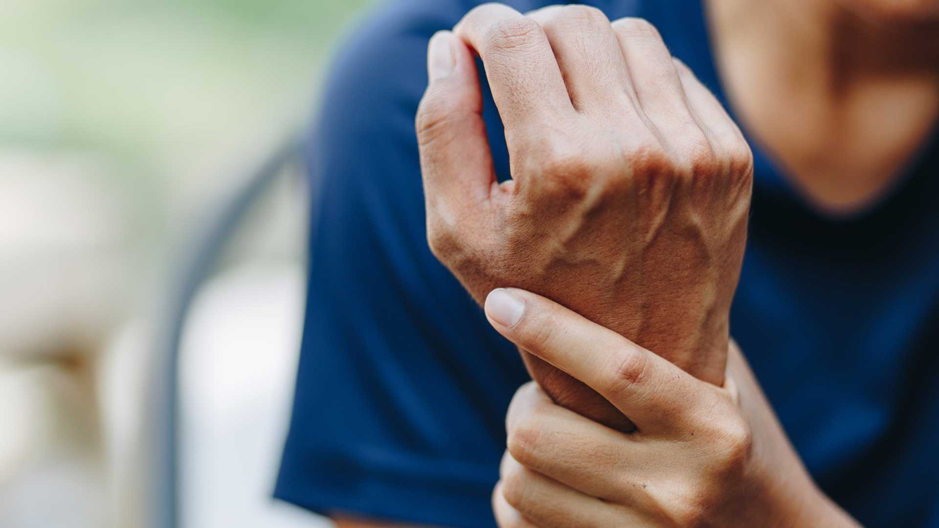 Arthritis: Symptoms, Types, Treatment & More - Sharecare