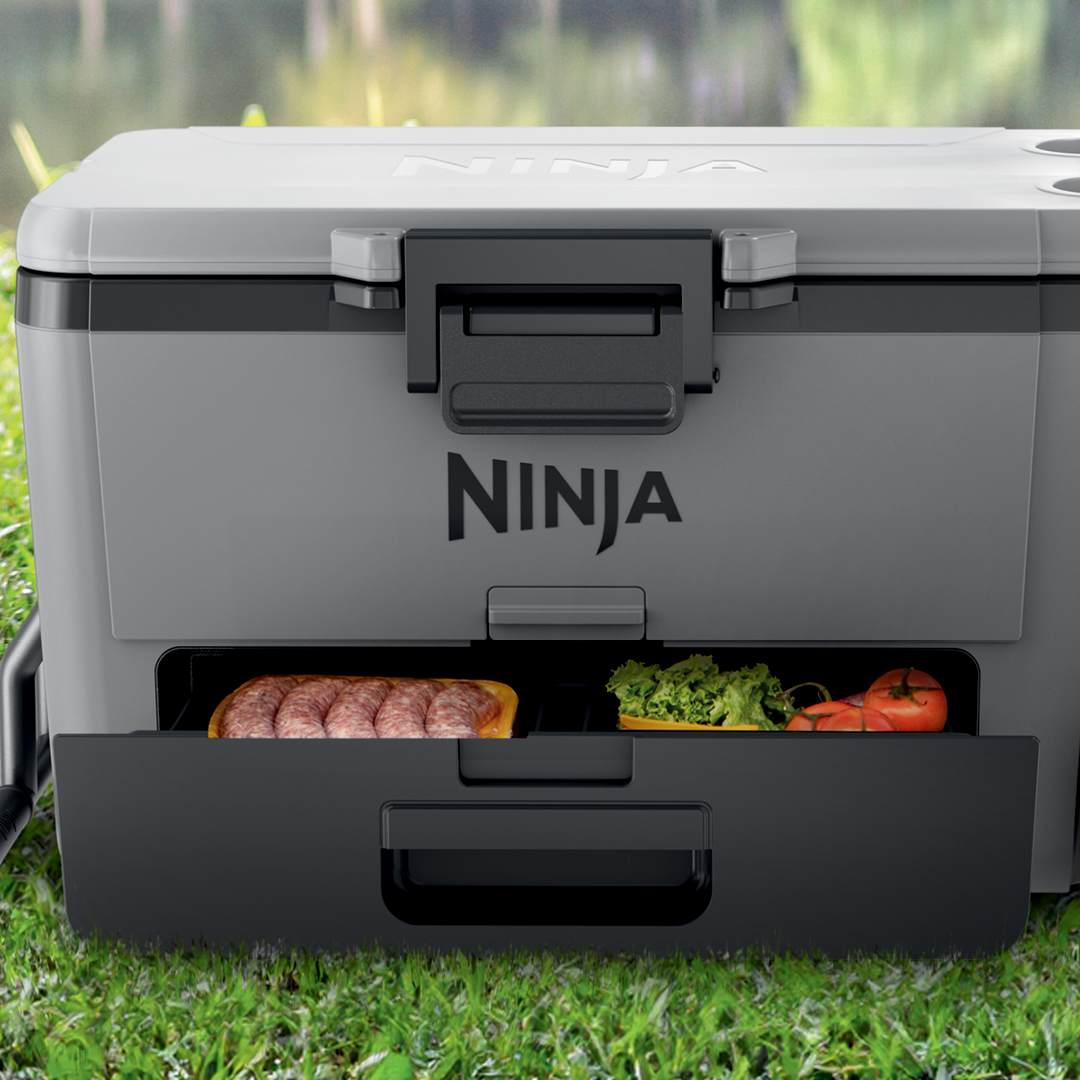 Ninja FrostVault™ 65qt Wheeled Cooler with Dry Zone (Lakeshore Blue ...
