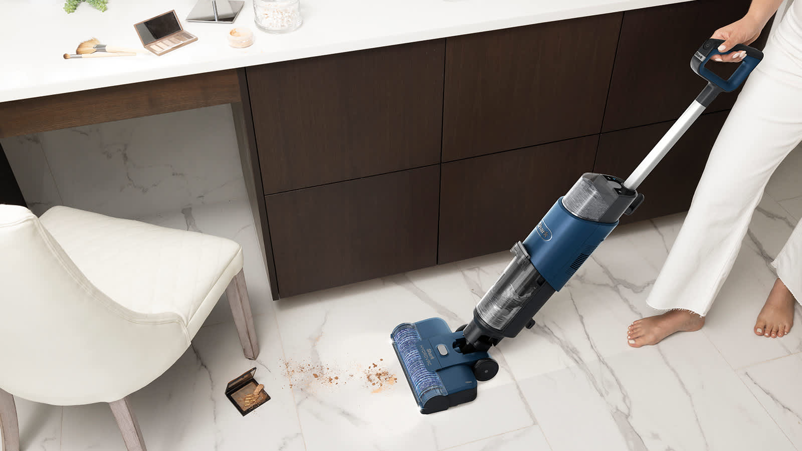 Shark HydroVac Corded Floor Cleaner WD110UK – Shark UK