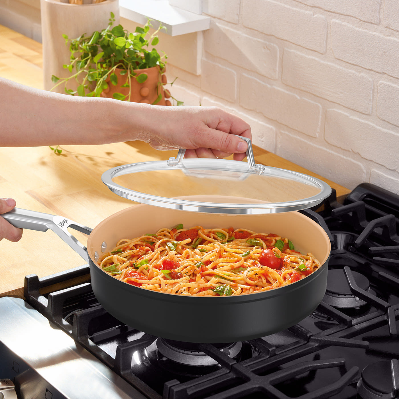 Ceramic Pans & Pan Sets | Non-stick Ceramic Cookware - Ninja UK