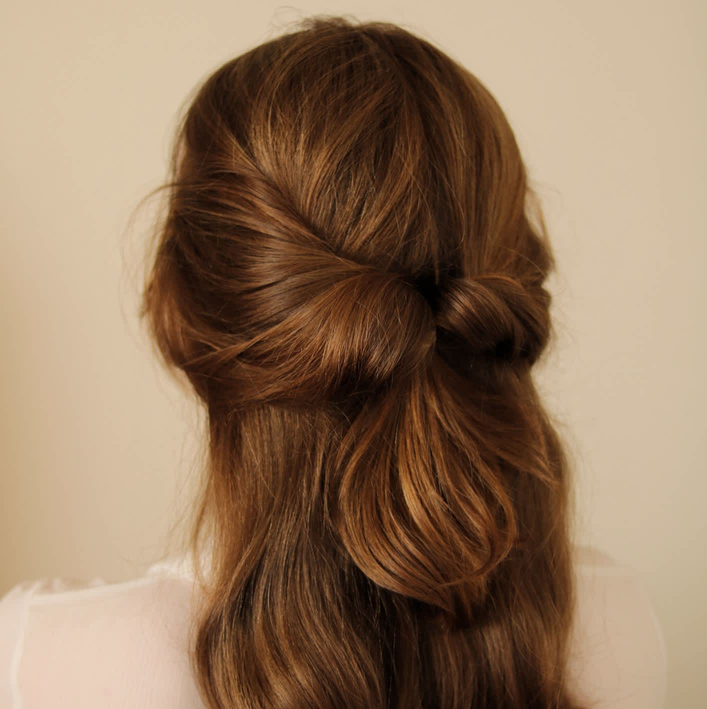 How to Style Straight Hair | Tips & Inspiration - Shark Beauty