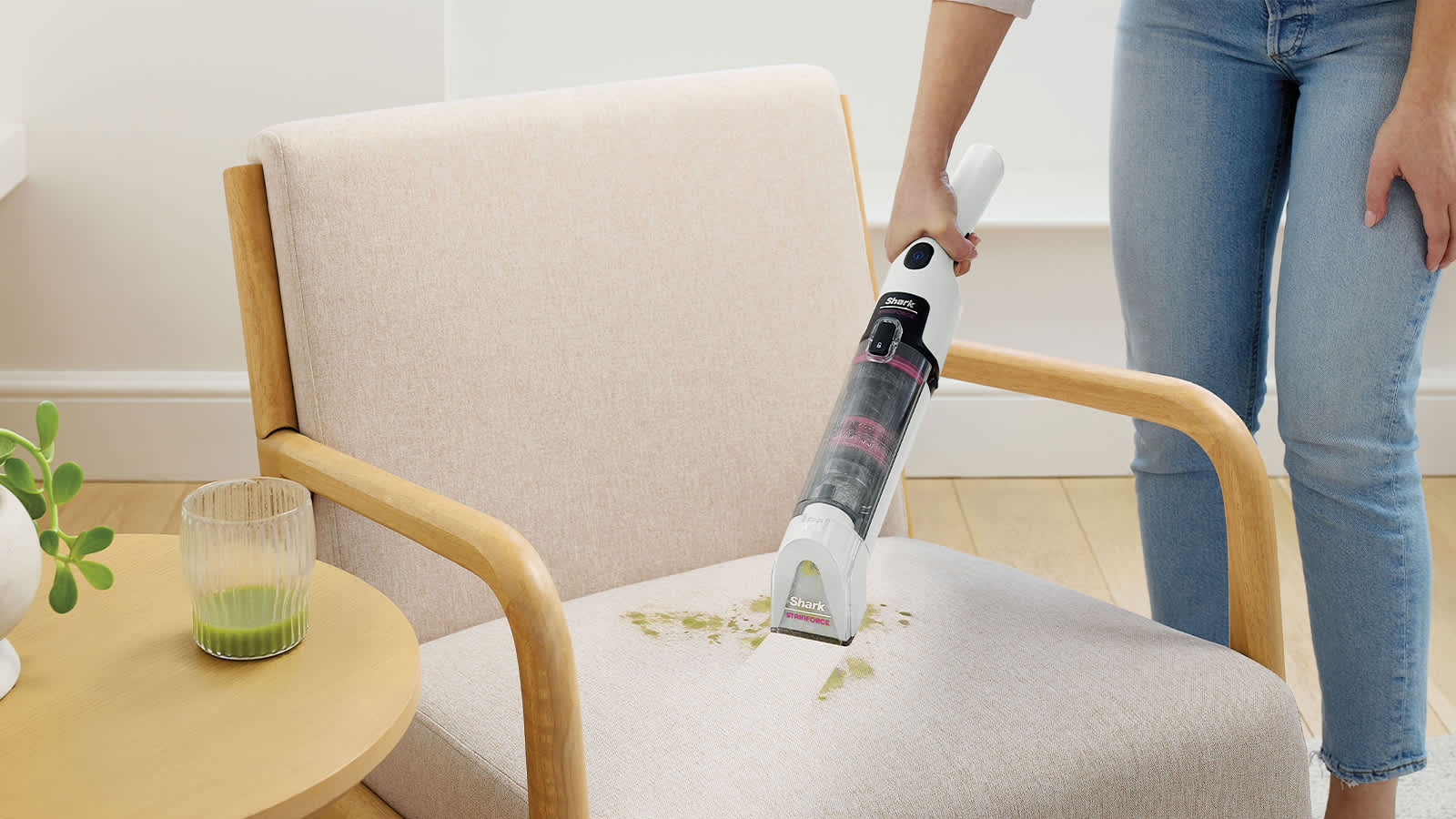 Shark StainForce Cordless Stain Spot Cleaner | HX100UKT