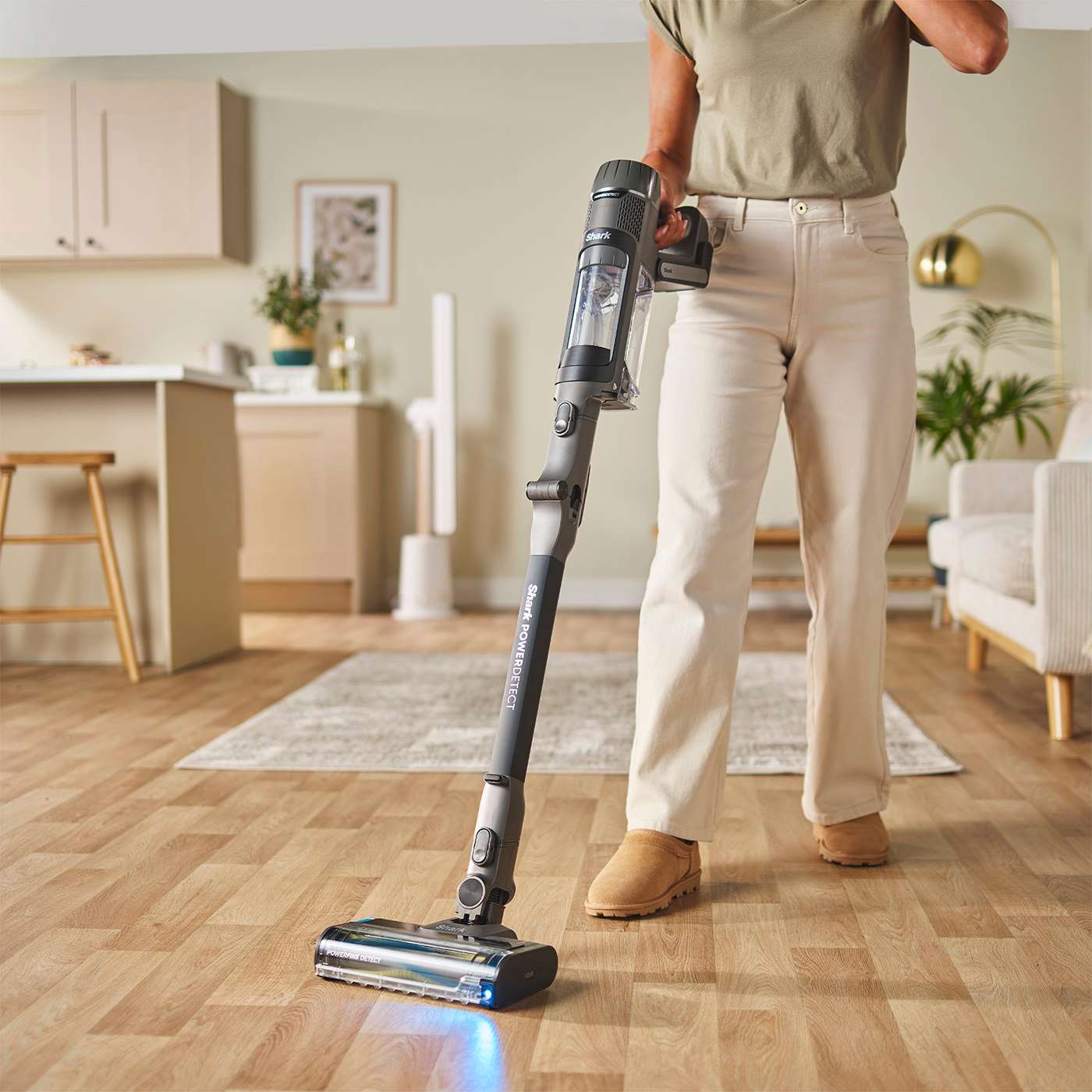 Shark PowerDetect Cordless Pet Vacuum Cleaner - Black IP1223UKTDB - sharkGB