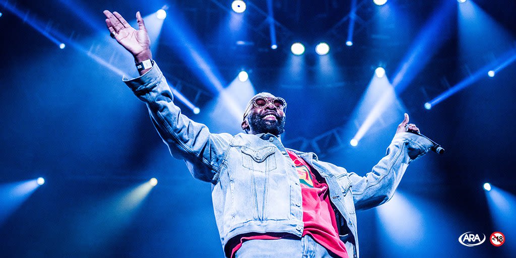 Castle Lite Unlocks with Chance the Rapper | Shelflife