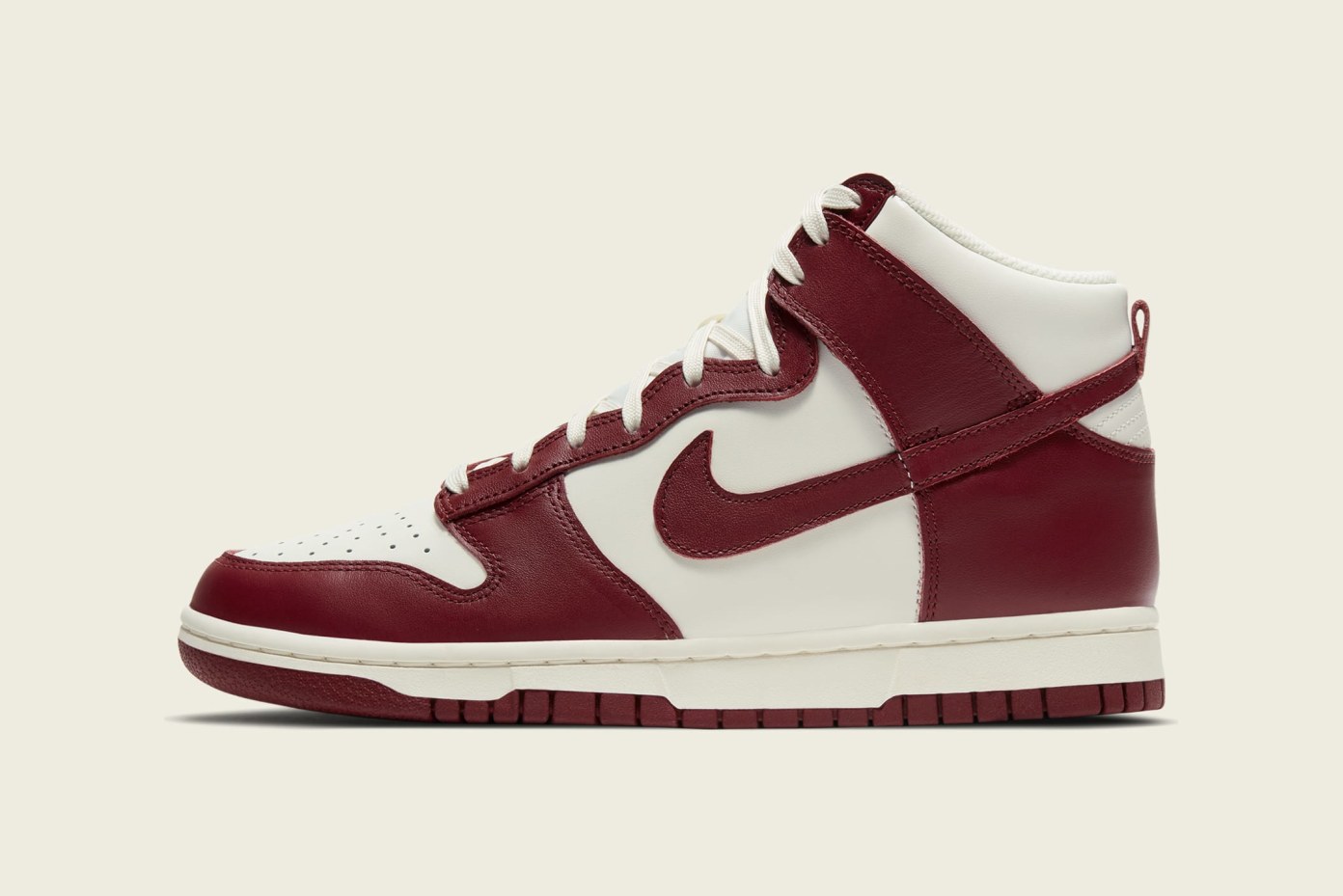 Nike Women's Dunk High - 'Team Red' | Shelflife