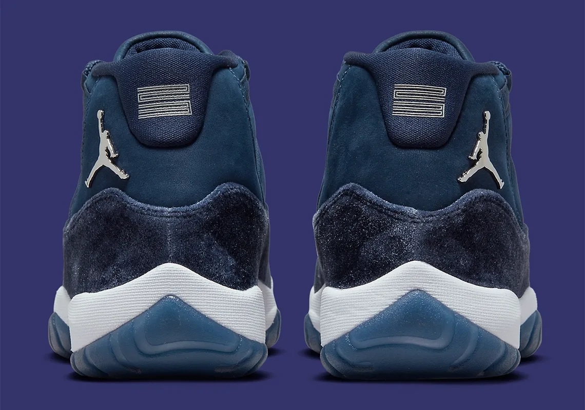 Women's Air Jordan 11 - 'Midnight Navy' | Shelflife