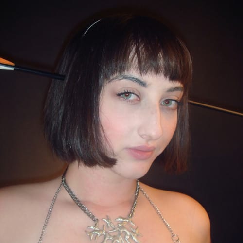 girl_irl · Tour dates, music & more