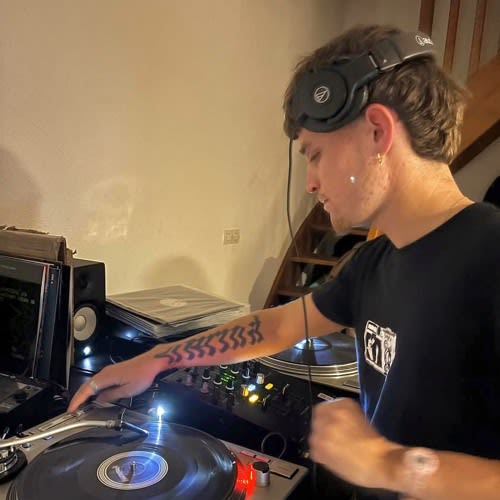 Fo2 · Tour dates, music & more