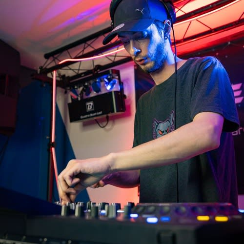 Sacha En'Core'+ · Tour dates, music & more