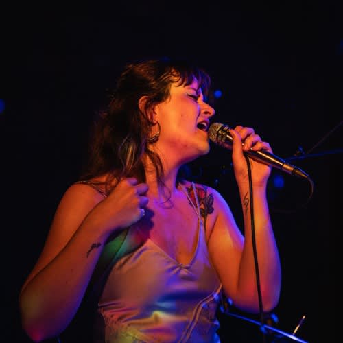 Maëve · Tour dates, music & more