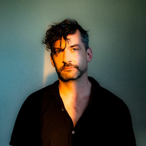Bonobo Music British Electronic Artist Bonobo Brings Fragments Live
