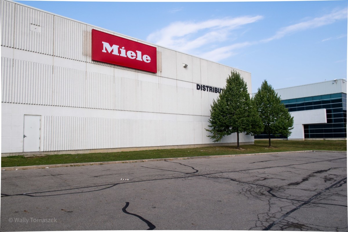 Illuminated signs Toronto | Neon Signs | LED Signs | Lightbox signs|