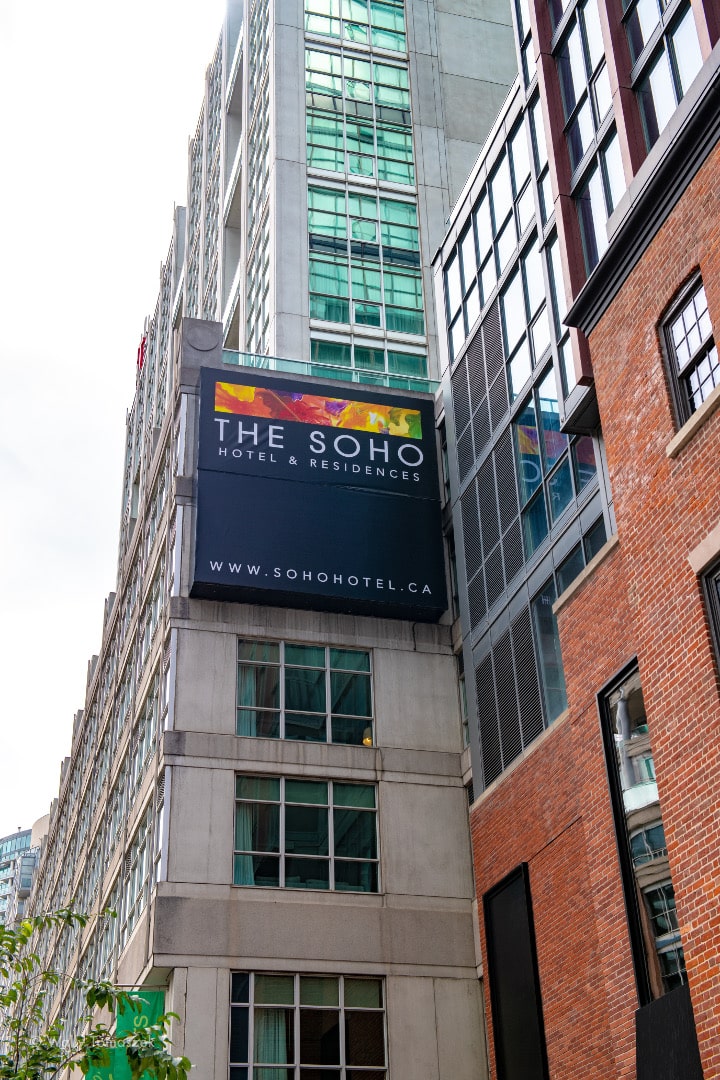 Illuminated signs Toronto | Neon Signs | LED Signs | Lightbox signs|