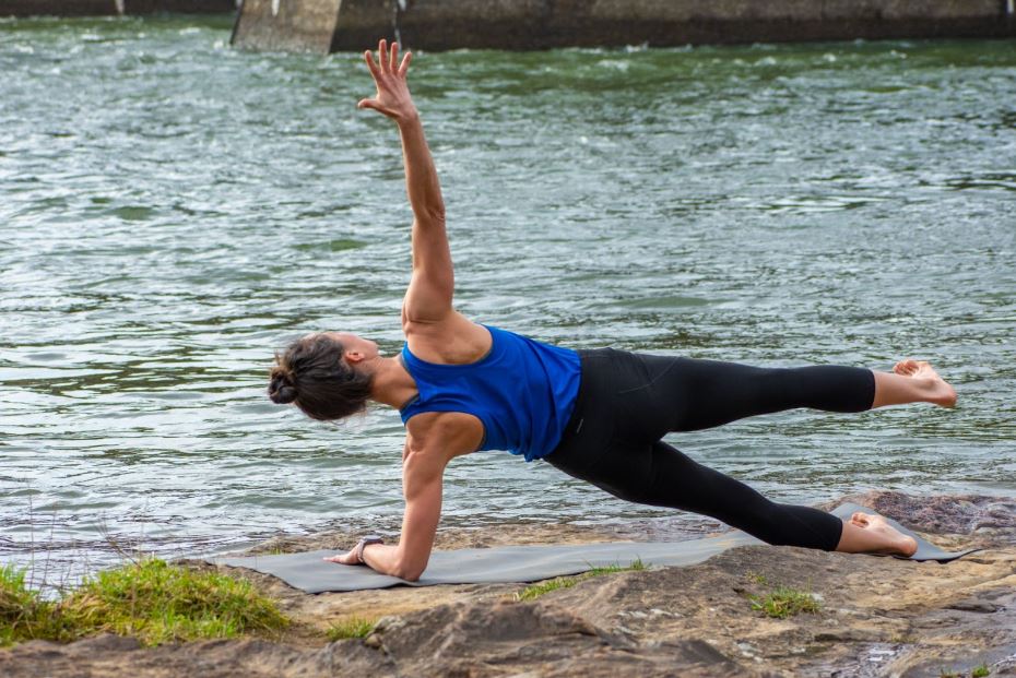 Yoga for Runners: 6 Plank Poses to Build Core Strength | by Brynn ...