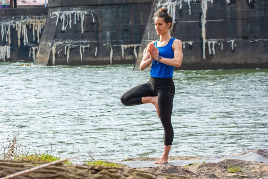 Single Leg Exercises: 10 Yoga Poses to Build Balance + Strength | by ...