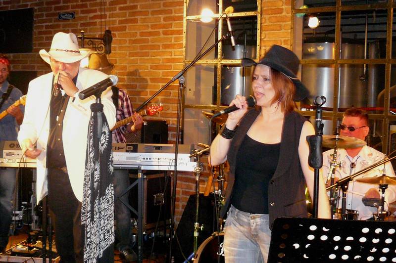 Susan - Singer from München | mukken