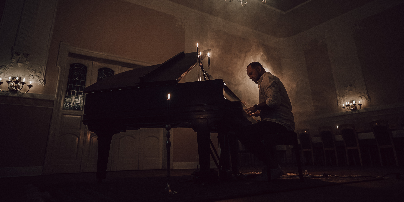 BEN DOBBERTIN - Singer from Flensburg | mukken