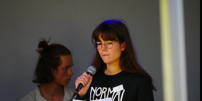 Elli - Singer-Songwriter*in aus Dänischenhagen | mukken