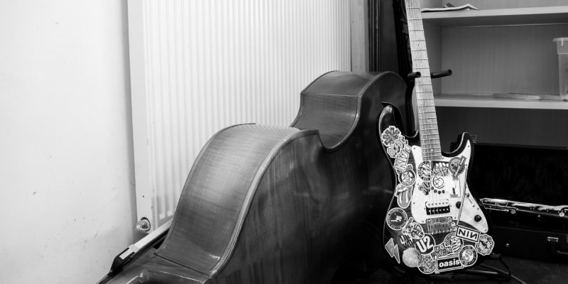 Bogdan Avram - Gitarrist aus Buchholz in der Nordheide | mukken