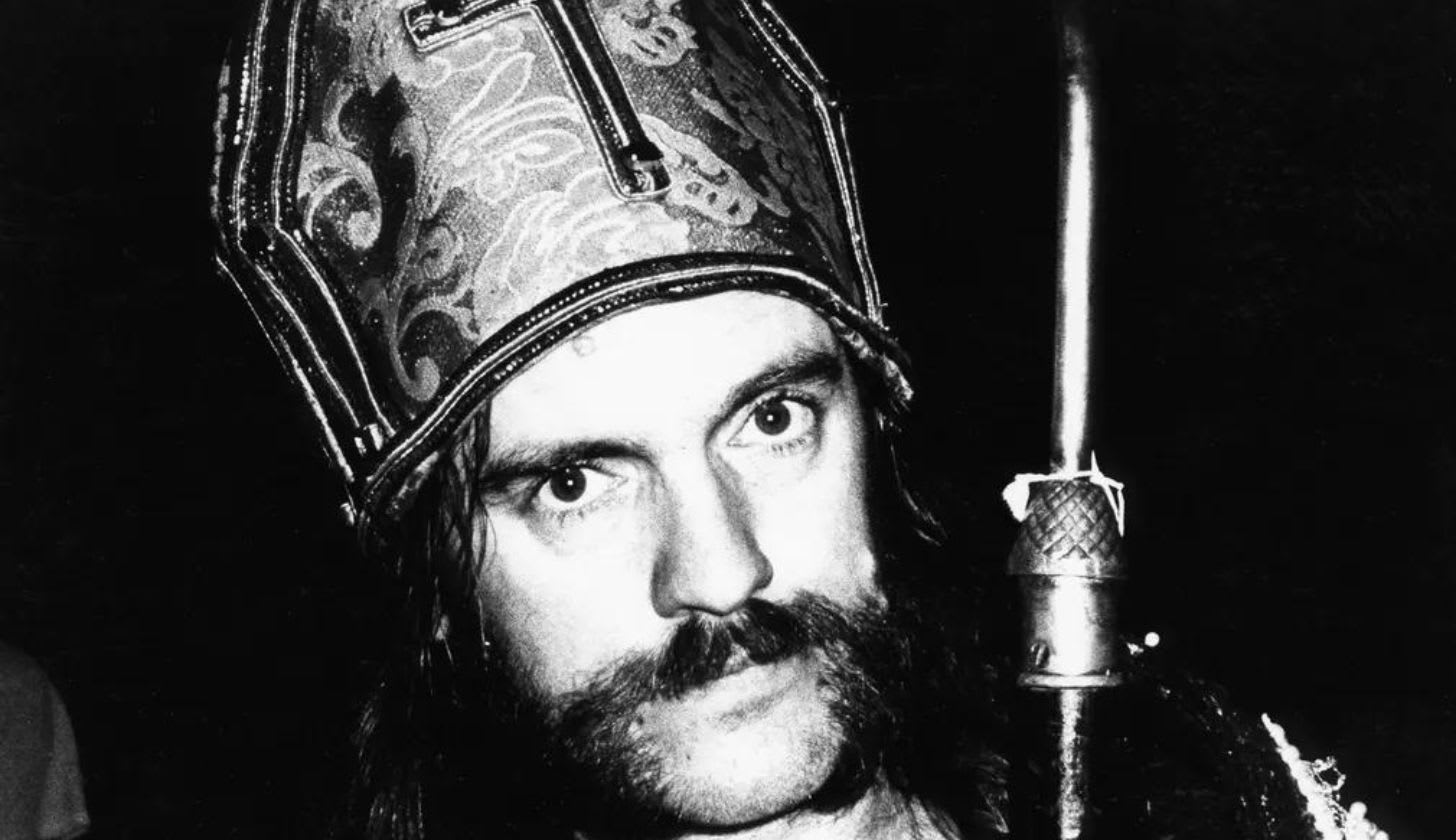 White Line Fever - Lemmy, the true Christmas miracle