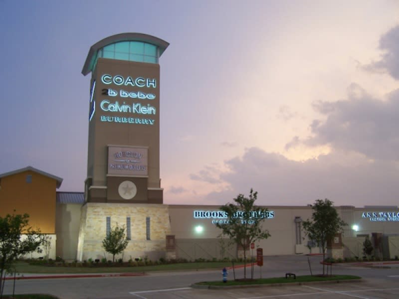 Houston Premium Outlets