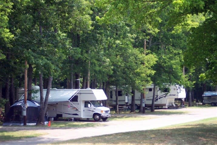 Redstone Arsenal MWR RV PARK (Military Camping Only)