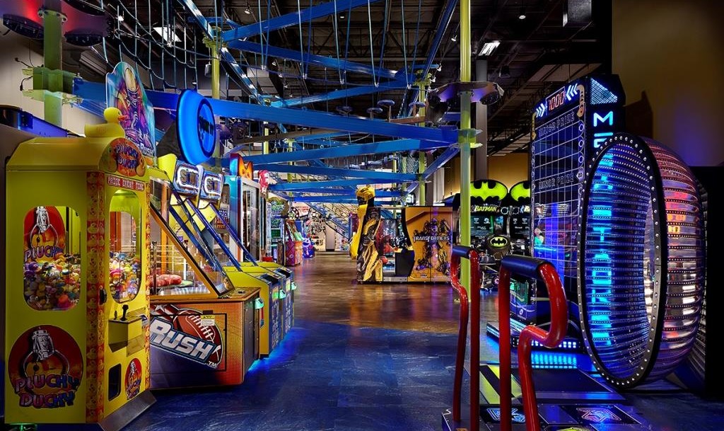 Main Event, a 50,000 Square Foot Dining and Entertainment Center, to ...