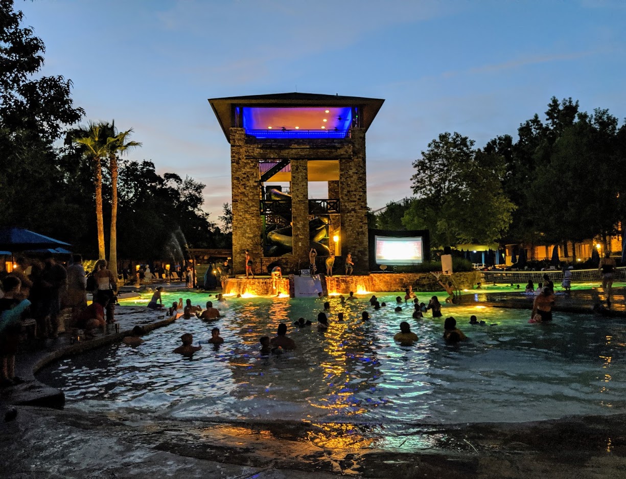Spring Break in The Woodlands: 5 Pools with a View