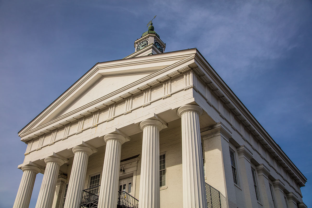 This Uniquely Beautiful Courthouse is the Centerpiece of the Quaint ...