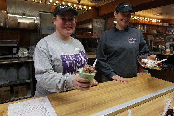 Ivanhoe's: Home to 100 Unique Shakes & 100 Unique Sundaes