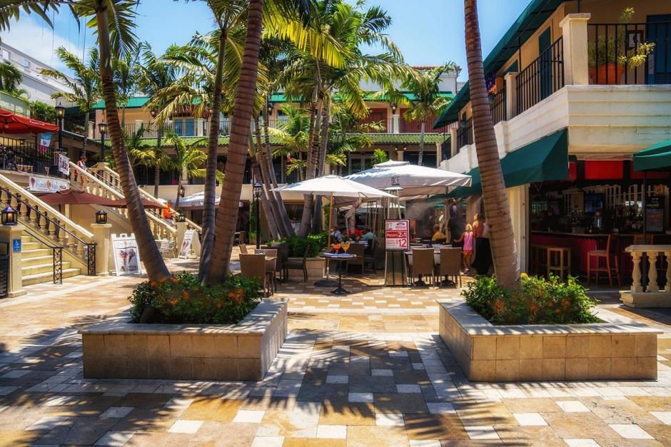CocoWalk - Miami Shopping