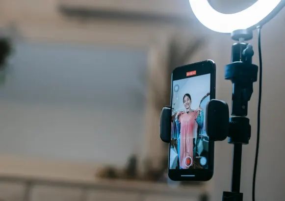 7 Ways YouTube Creators Can Expand Reach With Localization