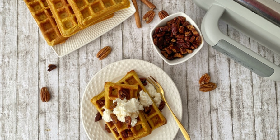 Rețetă gofre cu dovleac și nuci pecan caramelizate la aparatul de gofre ...