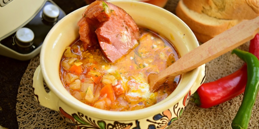 Reteta Ciorbă ardelenească de varză cu ciolan afumat la Slow Cooker ...