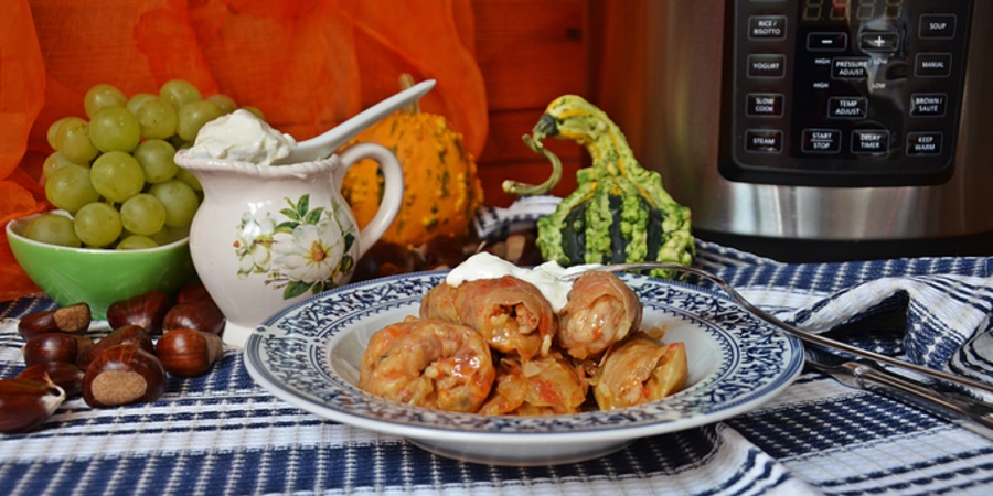 Reteta Sarmale pregătite la Multicooker Crock-Pot Express cu gătire sub ... Reteta Sarmale pregătite la Multicooker Crock-Pot Express cu gătire sub ...