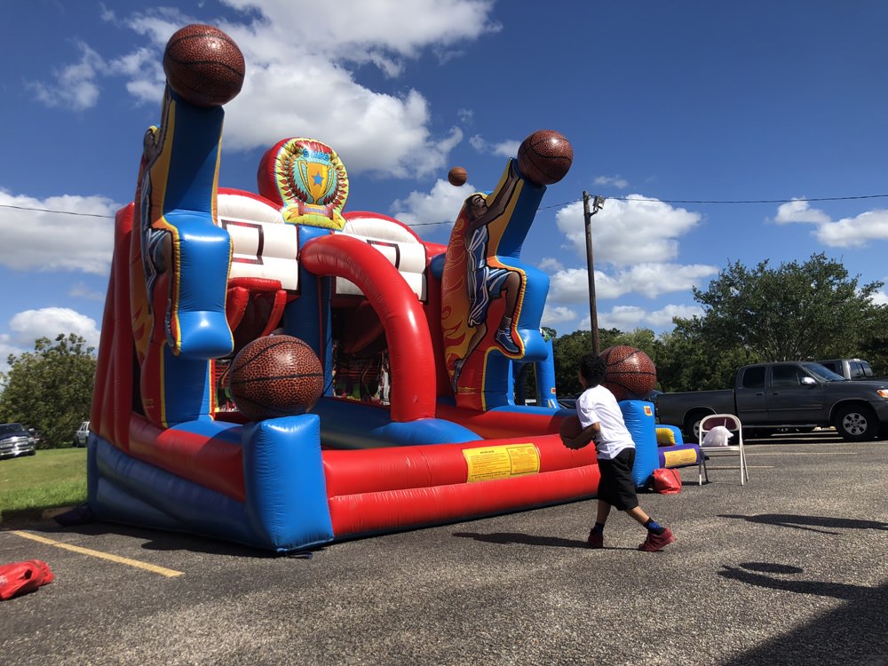 USA Shooting Stars Basketball Game | Sky High Party Rentals