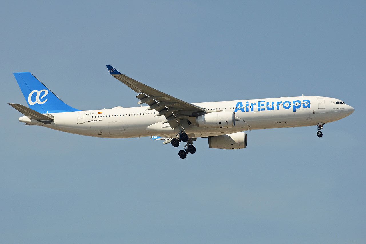 Air Europa Airbus A330-343 - SkyTeam Virtual