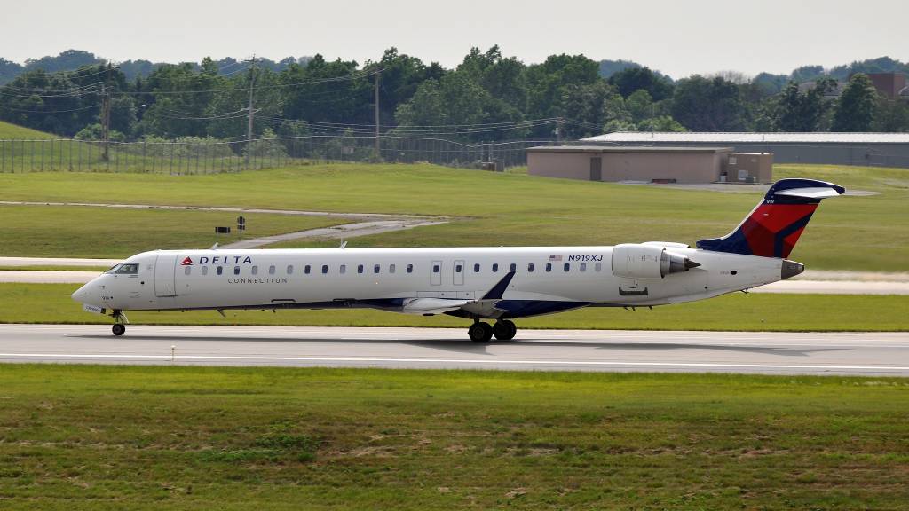 Bombardier CRJ-900 - SkyTeam Virtual