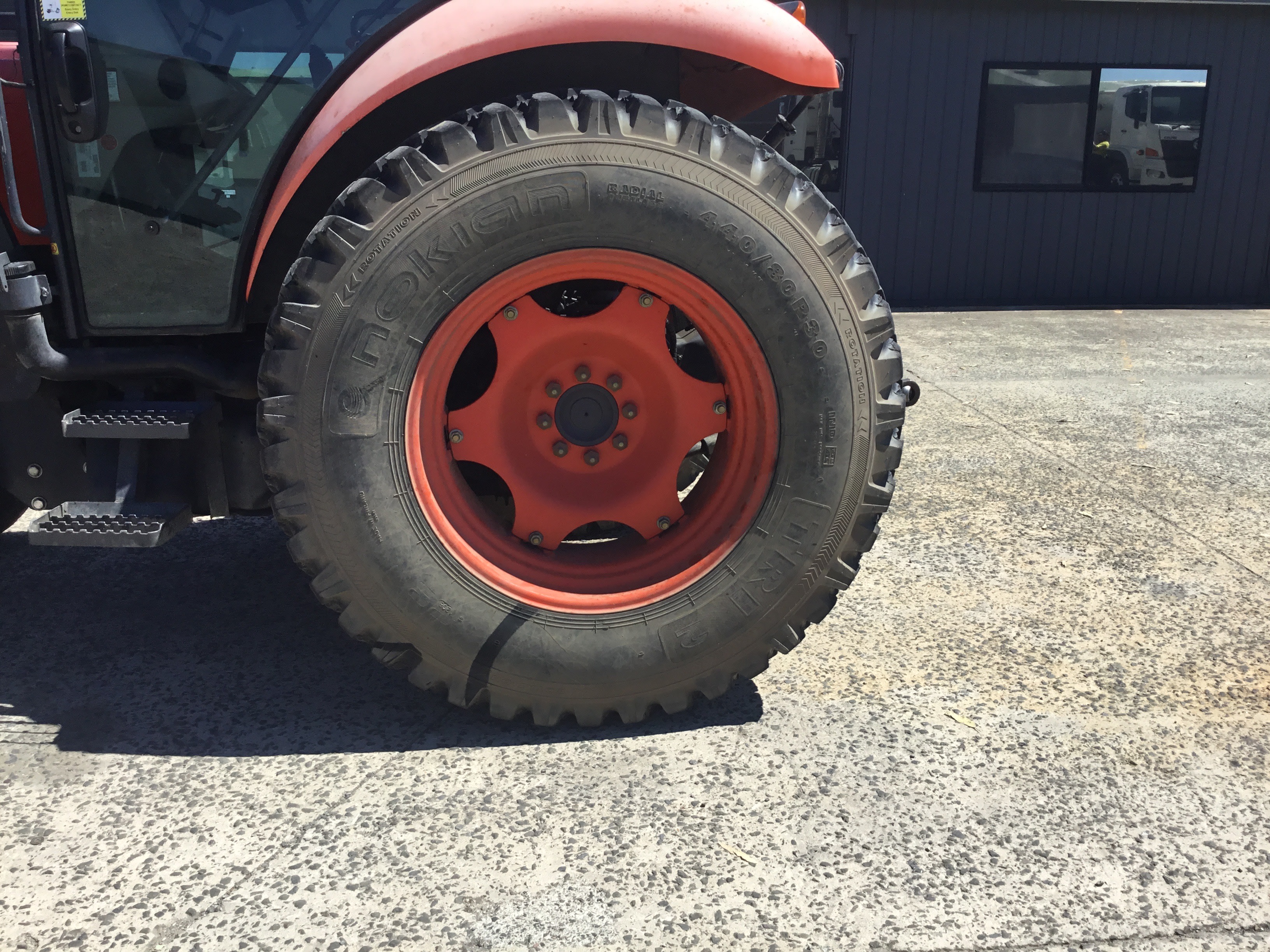 Groundskeeping & Farm Machinery Auctions