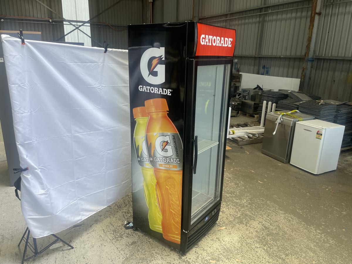 1 x Gatorade branded fridge - Slattery Auctions
