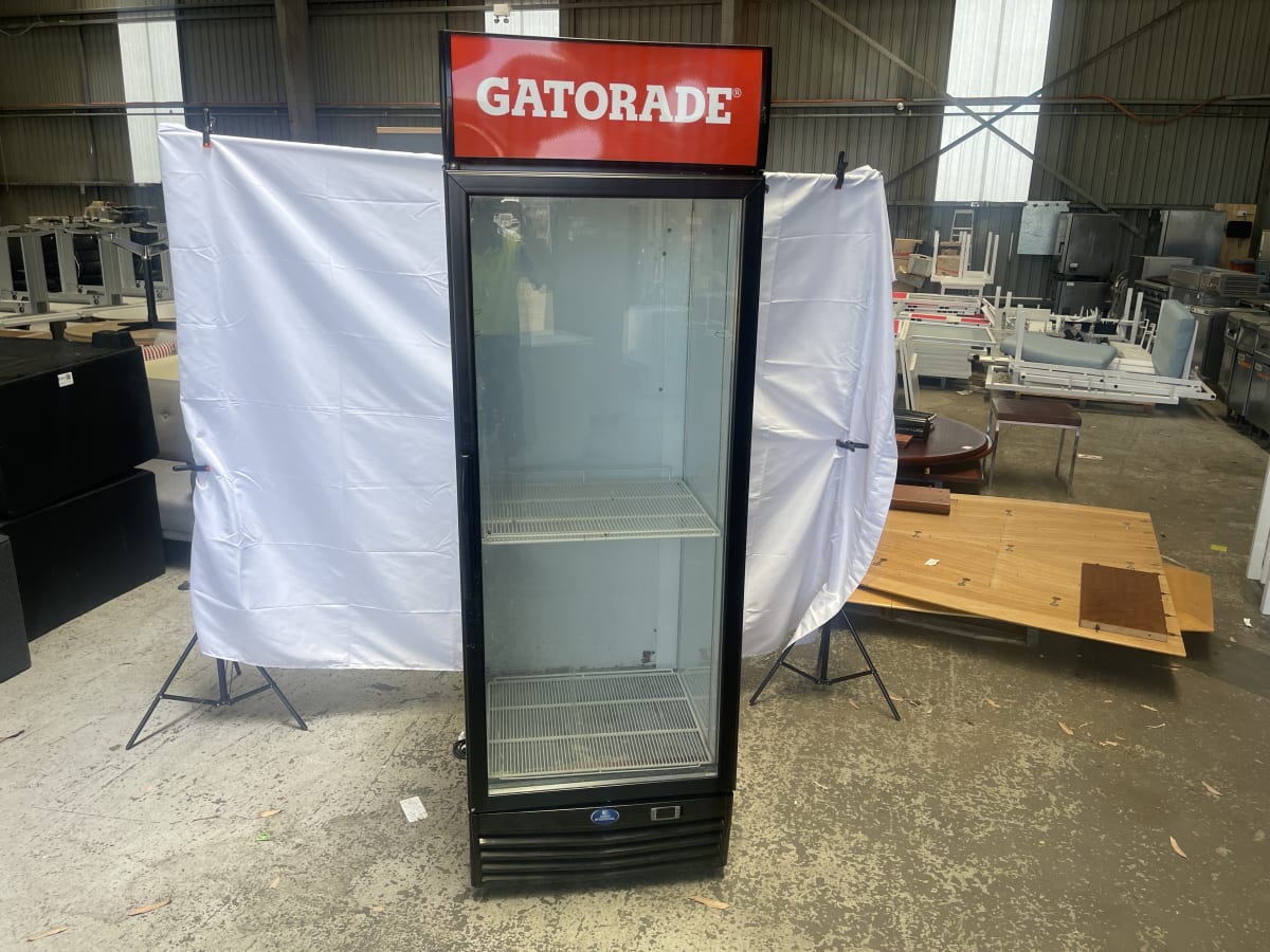 1 x Gatorade branded fridge - Slattery Auctions