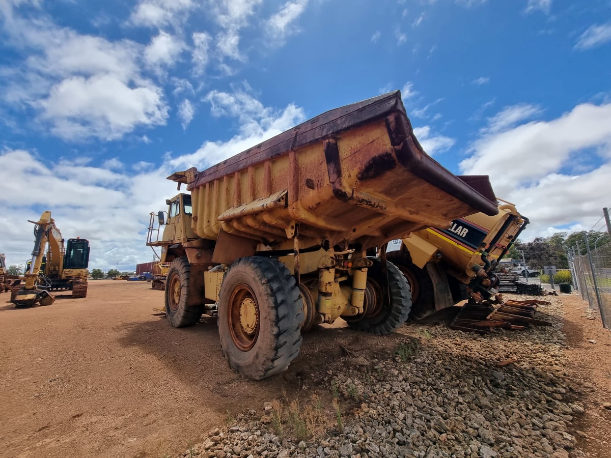CAT 773b Dump Truck (purchased for Parts) - Slattery Auctions