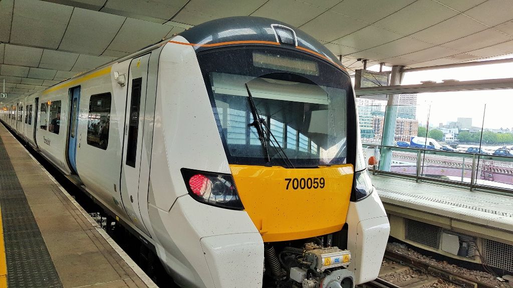 A Highly Useful Guide to Britain's TOCs (Train Operating Companies ...