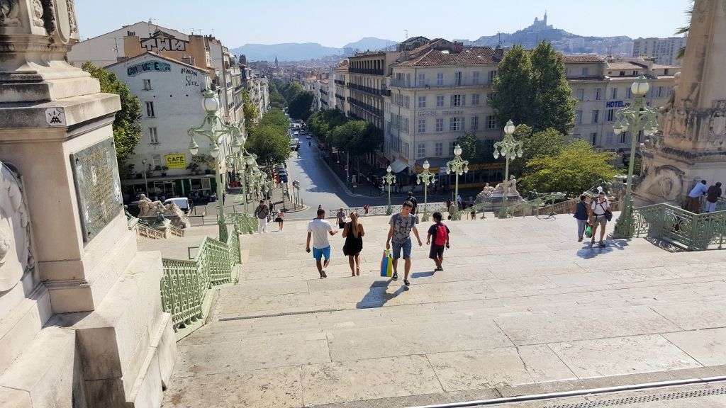 How to take the train journey from Paris to Marseille | ShowMeTheJourney